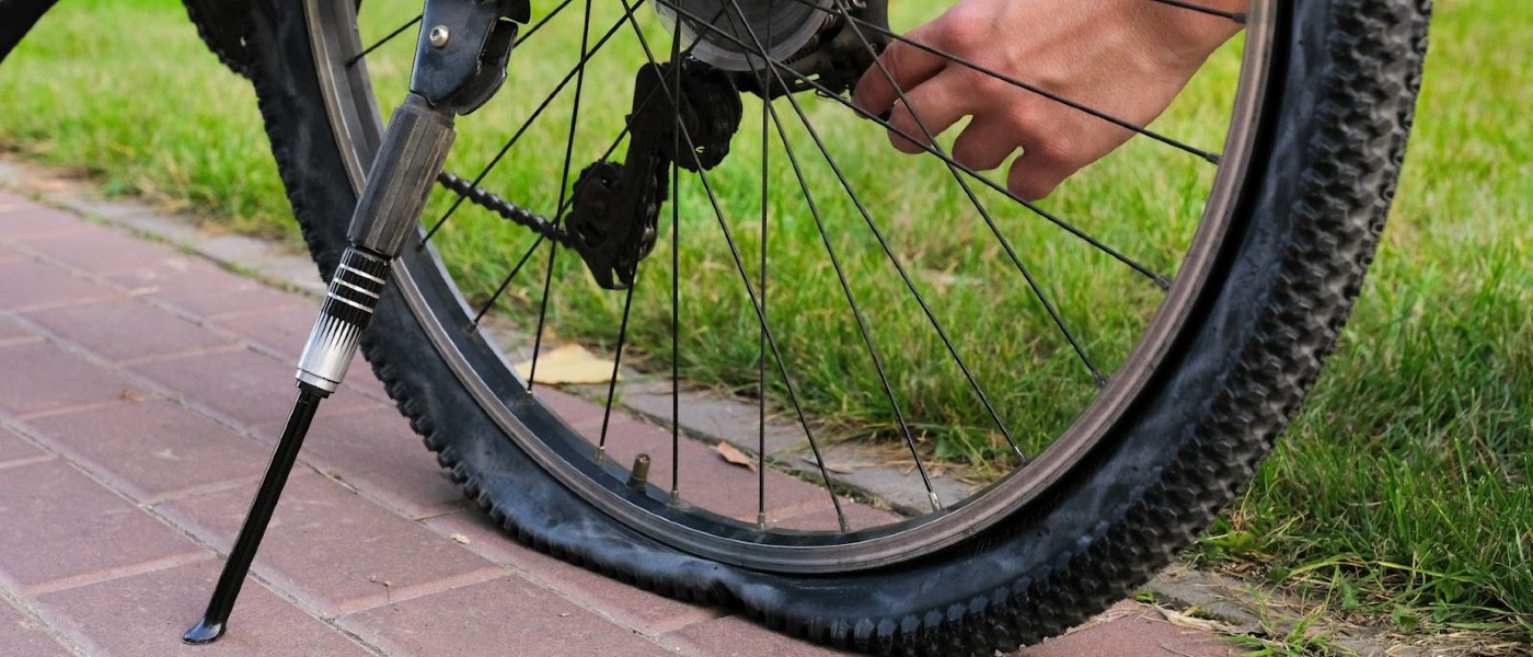 Laga punktering på cykeln steg-för-steg